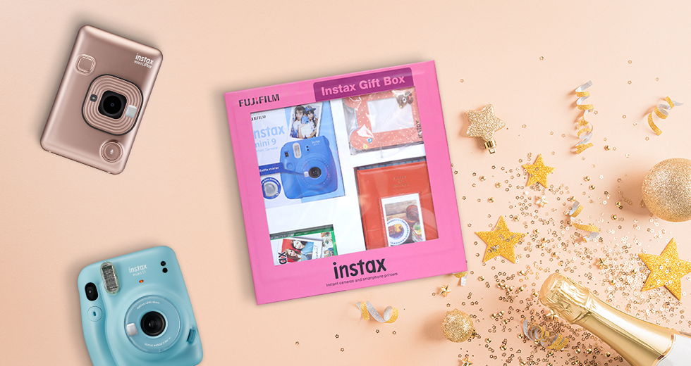 Give the Best new year gifts with Instax. | Fujifilm Instax